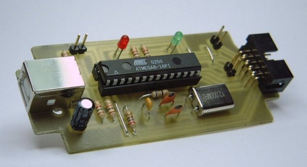 Open Source USB AVR Programmer with Atmega8 for Students