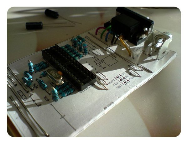 MONITOR TEST CIRCUIT WITH ATMEGA88